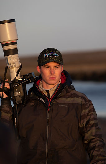 BIO & CONTACT | homepage