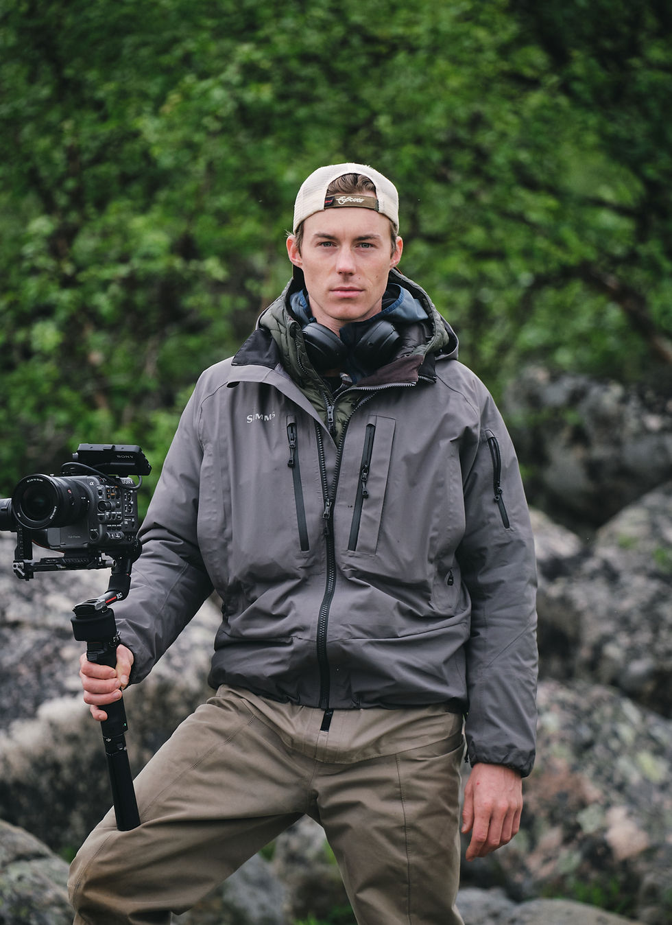 BIO & CONTACT | homepage