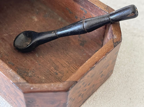 An Antique Treen Snuff Spoon | treenantiquesdevon