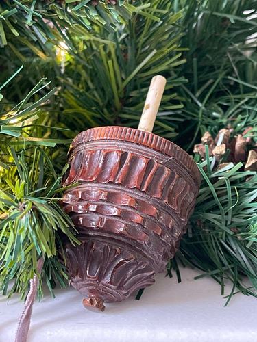 Antique Treen Humming Top - engine turned | treenantiquesdevon