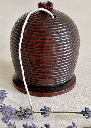 An Antique Treen Bee Hive Shaped String Box - with cutter ...
