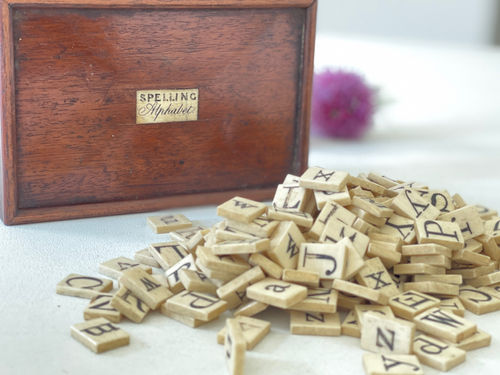 Antique Spelling & Alphabet Box - approx 232 letters | treenantiquesdevon