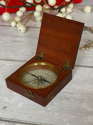 Antique Explorers Compass | treenantiquesdevon