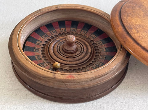 Antique Treen Travelling Roulette Game | treenantiquesdevon