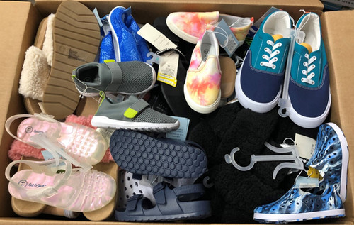 Case Lot of Footwear - 51 Units - Shelf Pulls - Manifested ...