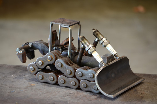 Cat D6 Dozer Scrap Metal Sculpture/Toy/Art | Menard Metal Craft