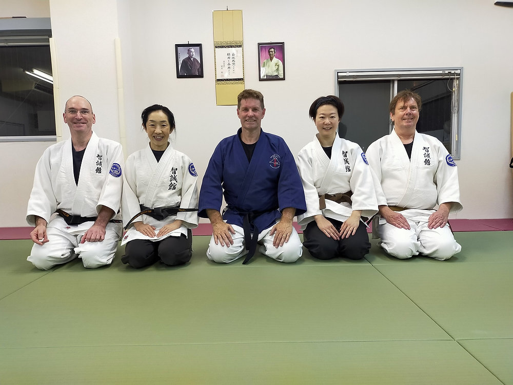 Steve Wright-sensei from Perth, WA teaches a special class on Staff (Jo ...
