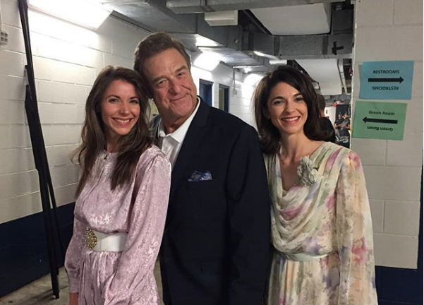 Gracie & Lacy | East Coast Entertainers For Events