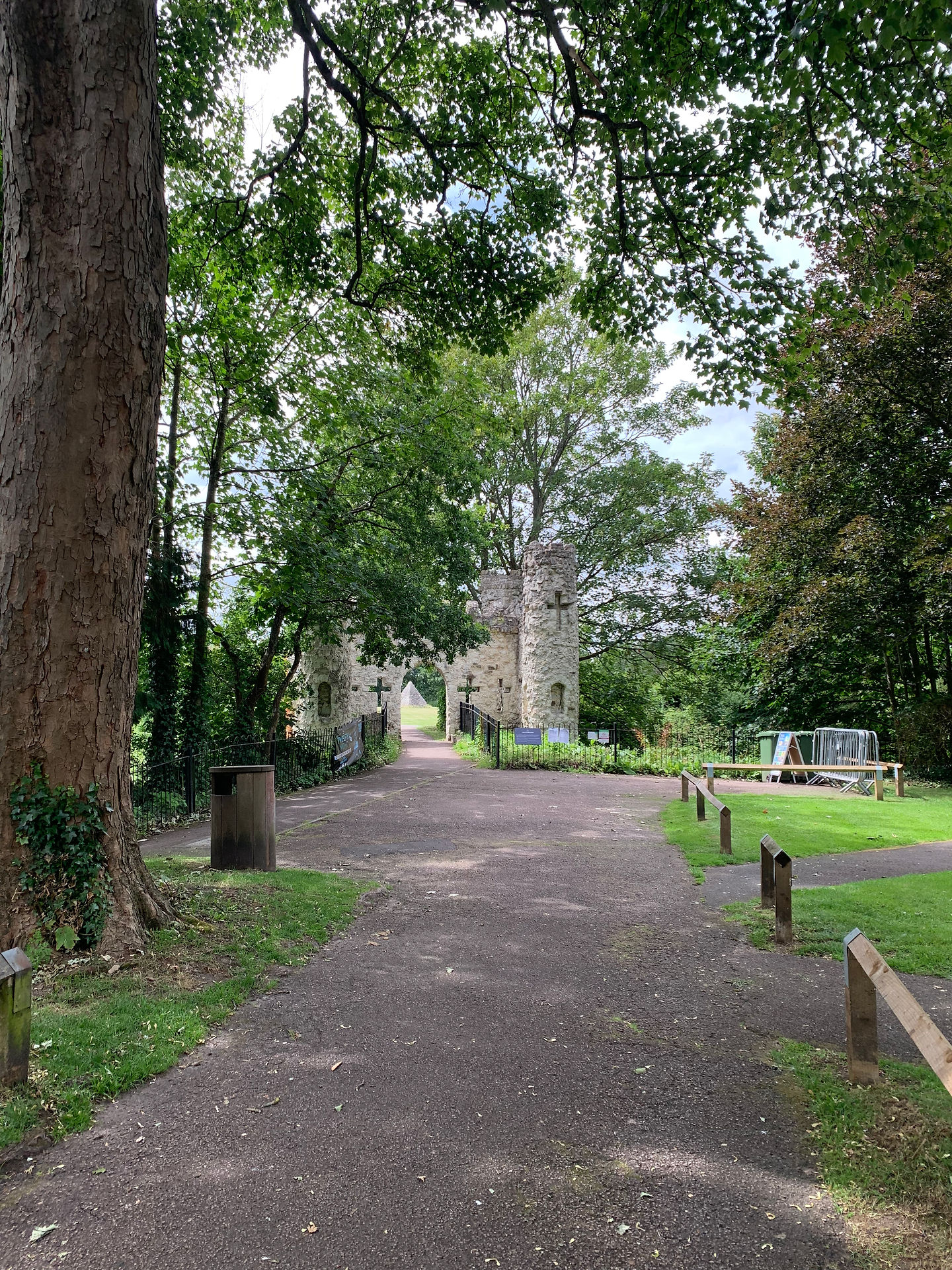 HOME | Reigate Castle