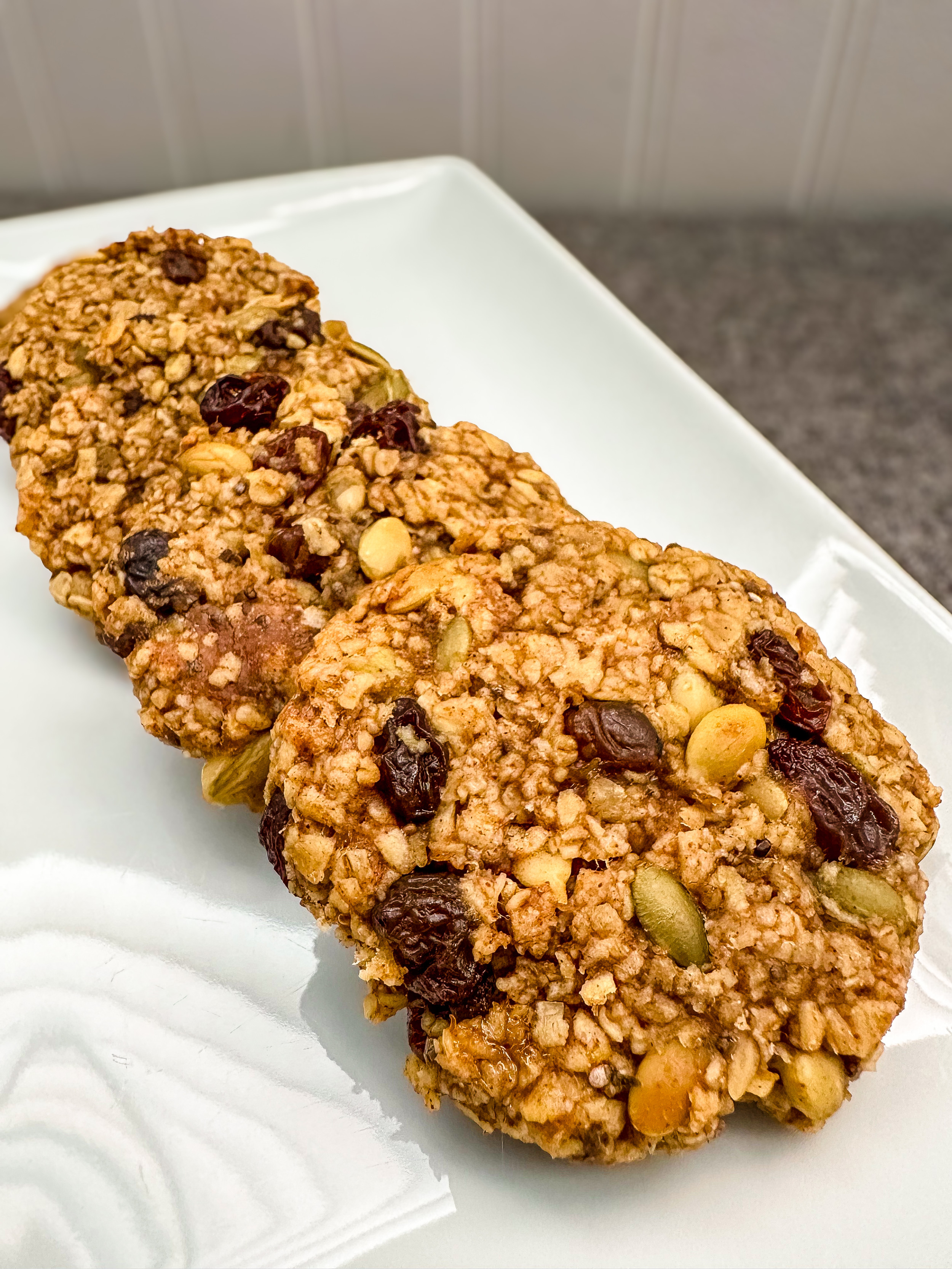 Healthy Oatmeal Crunch Breakfast Cookies