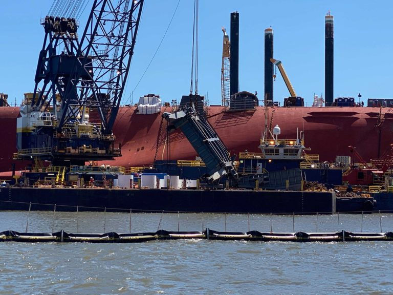 Photo Release: Stern Ramp Removal