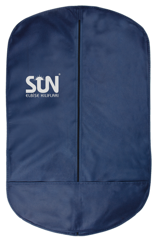 Model with Hat | Sun Retail Solutions