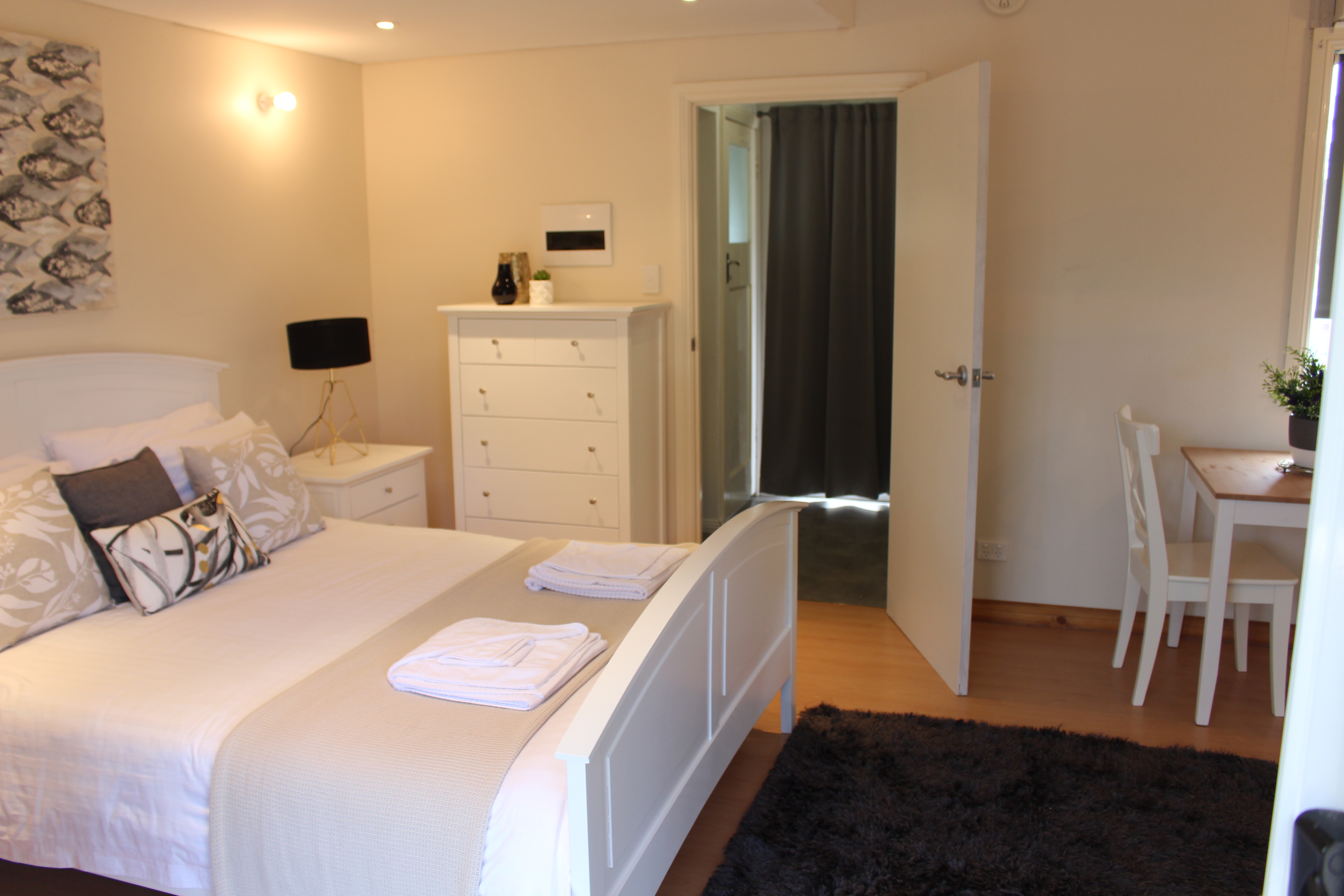 All 3 Cottages | Kingscote Accommodation | Seaside Garden Cottages | Groups