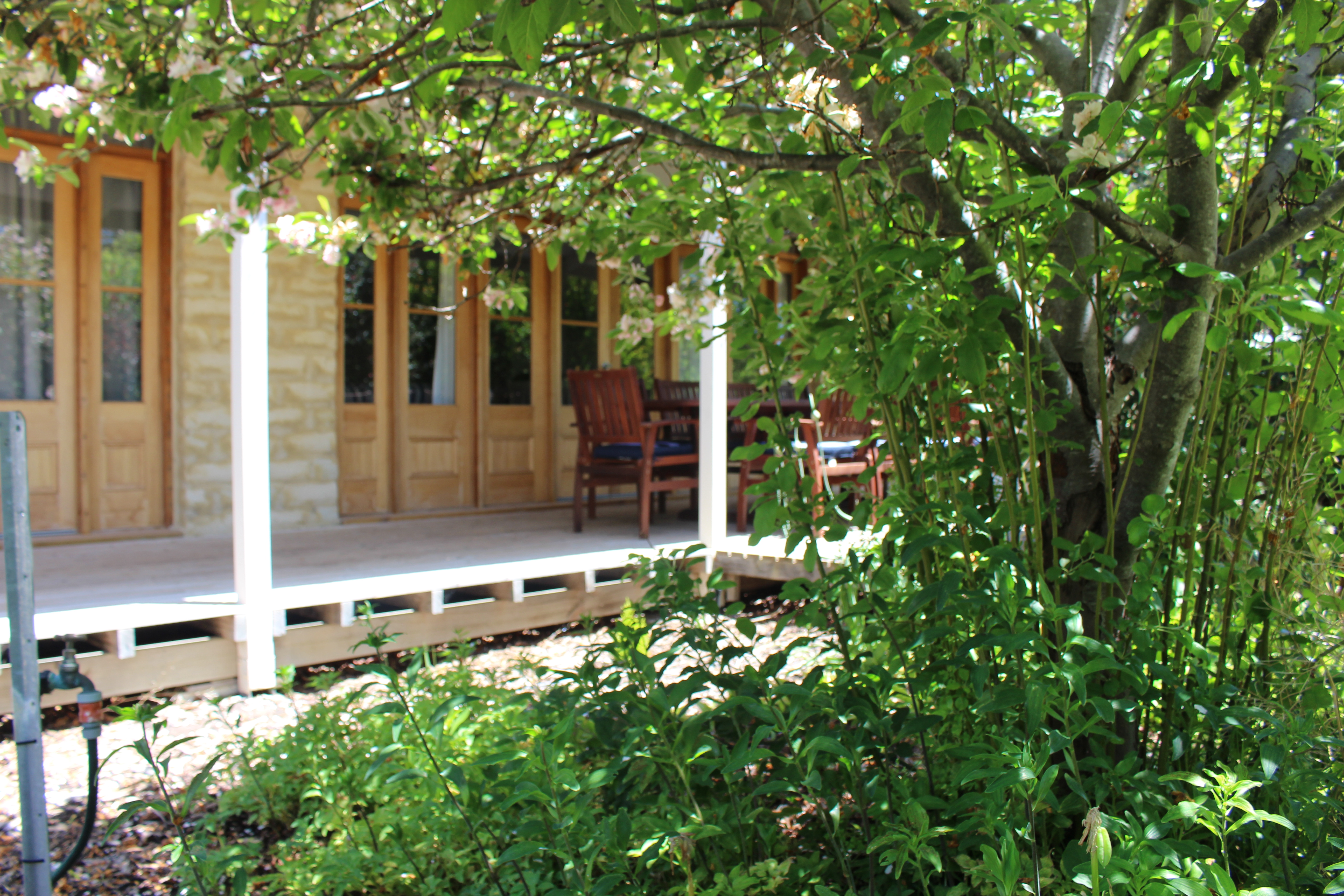 All 3 Cottages | Kingscote Accommodation | Seaside Garden Cottages | Groups