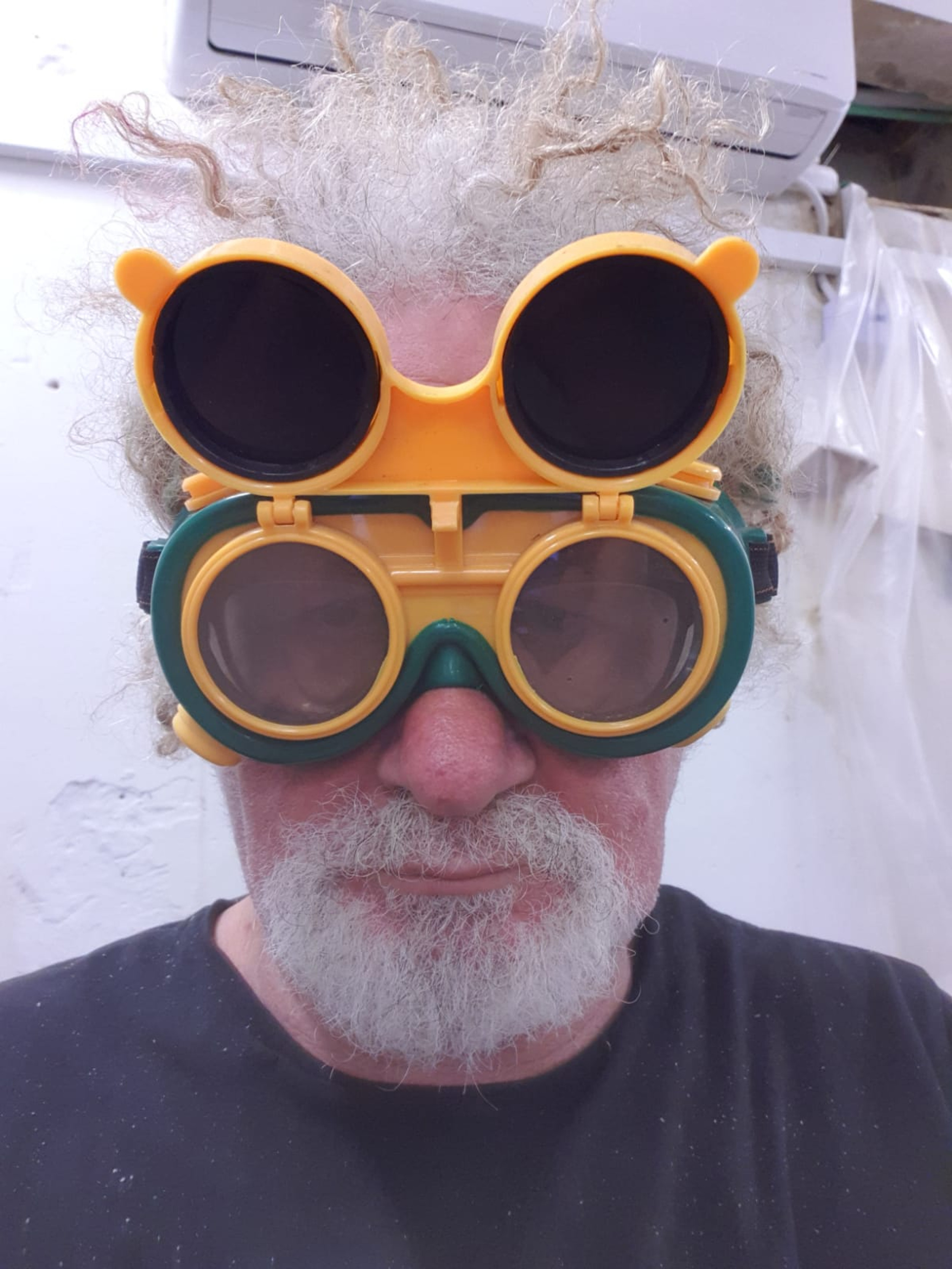 Uri Levinson | Multidisciplinary Artist