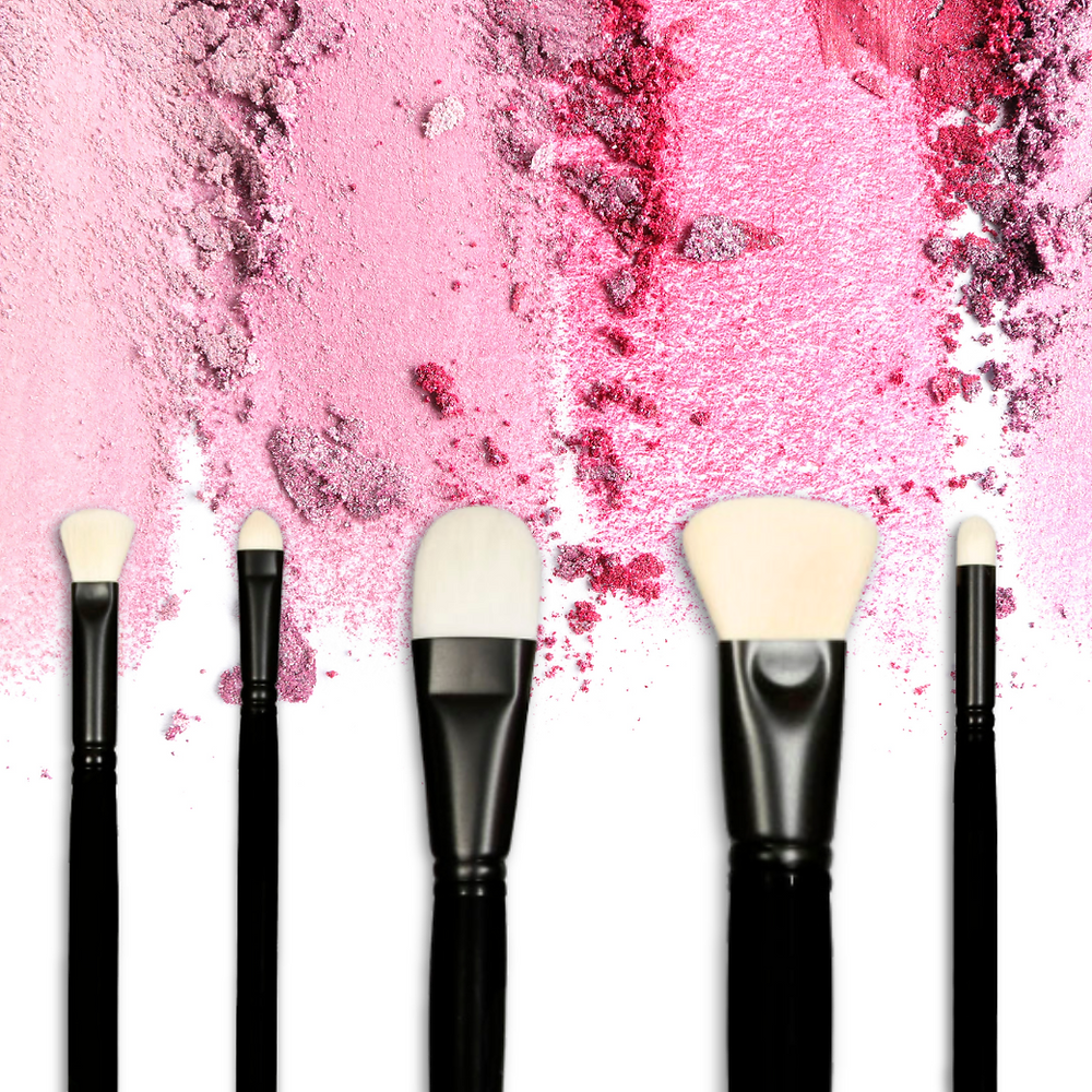 Ultimate Guide to Using and Cleaning Makeup Brushes: Tips and Techniques