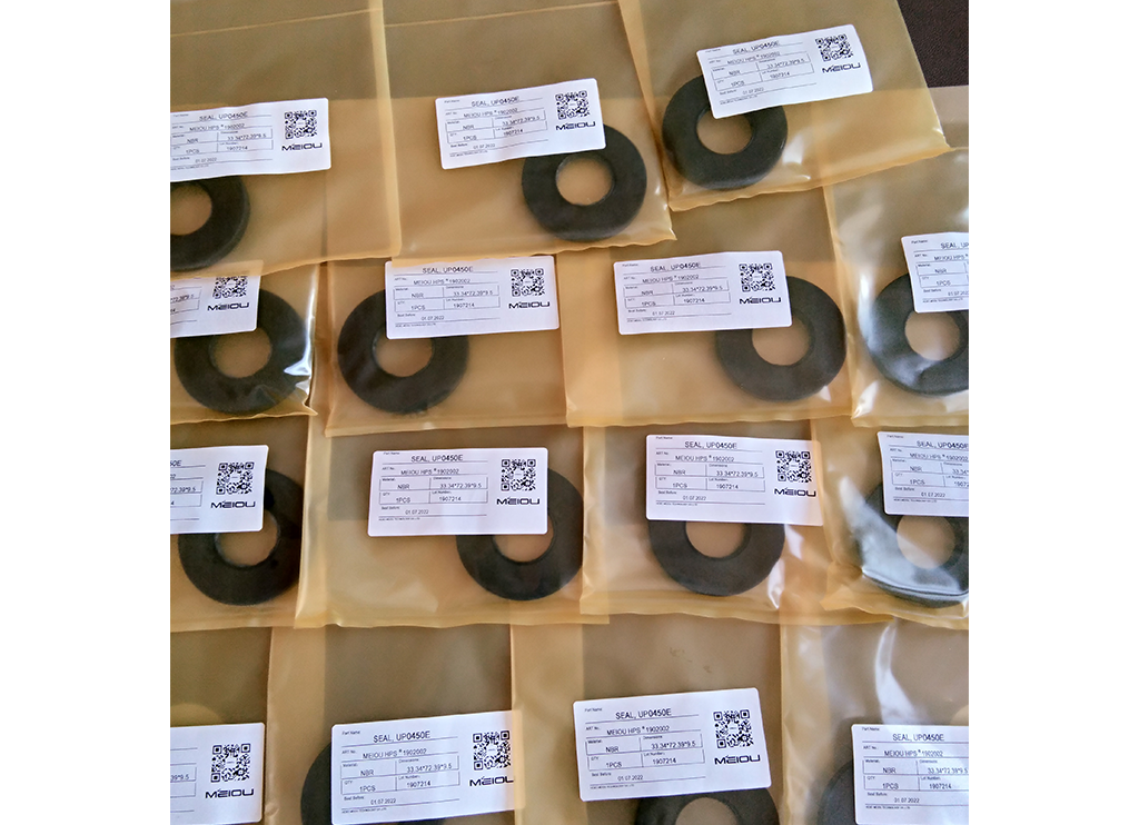 SAUER DANFOSS MF035, UP0450E SEAL 33.34*72.39*9.50 NBR | MEIOU SEALING TECH