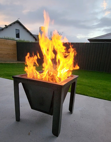 Mini Pit | Roaring Meg