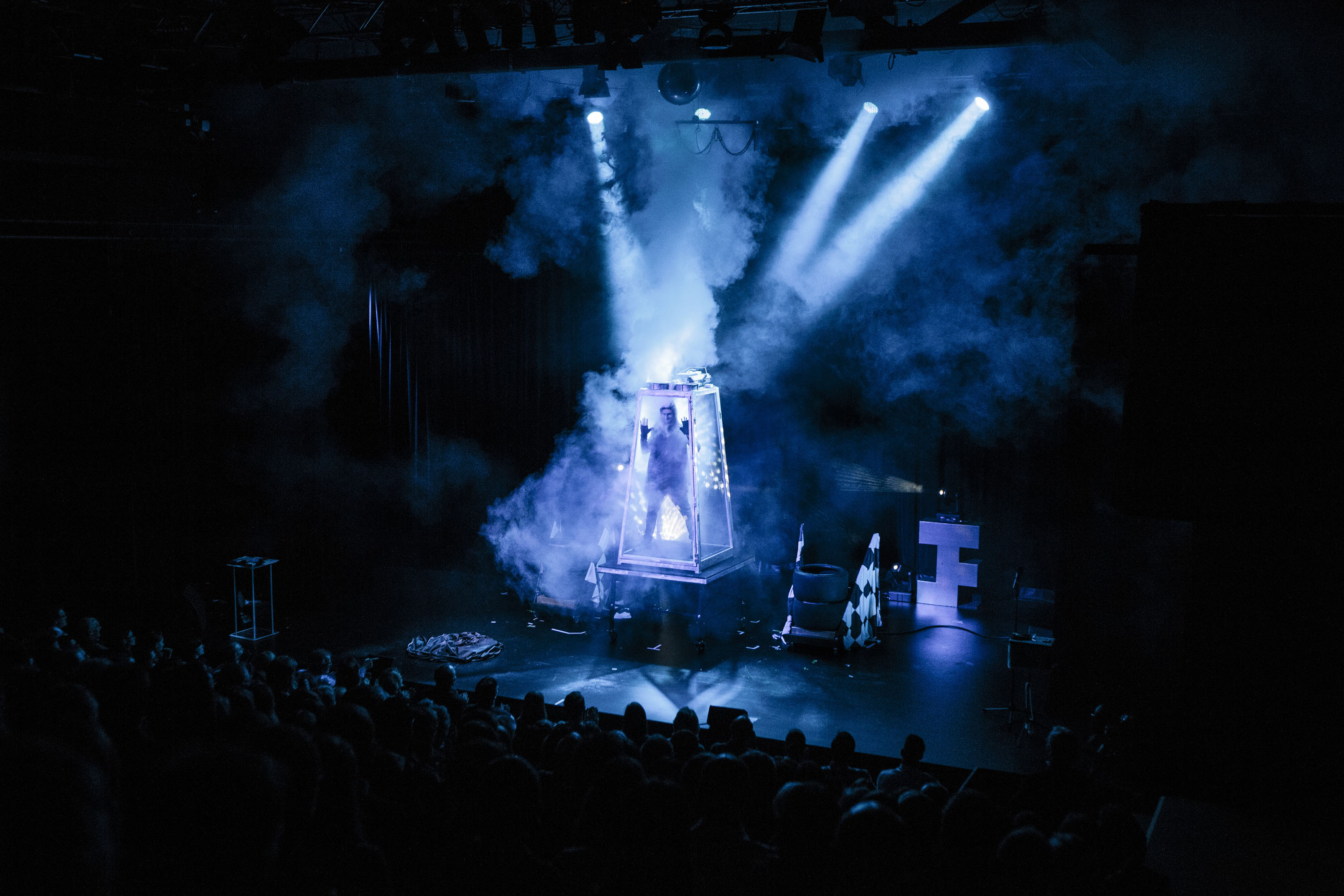 World Class Magic Shows | Germany | Stuttgart | Julius Frack