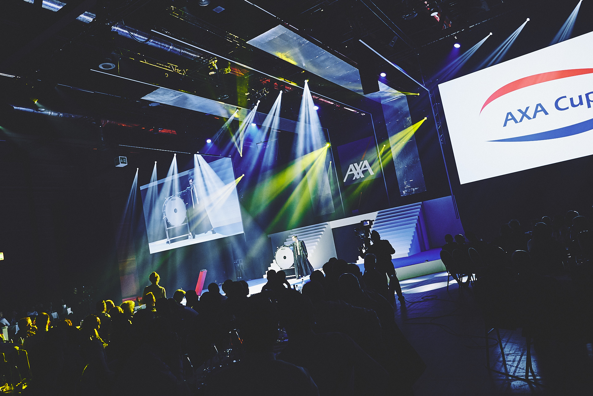 World Class Magic Shows | Germany | Stuttgart | Julius Frack