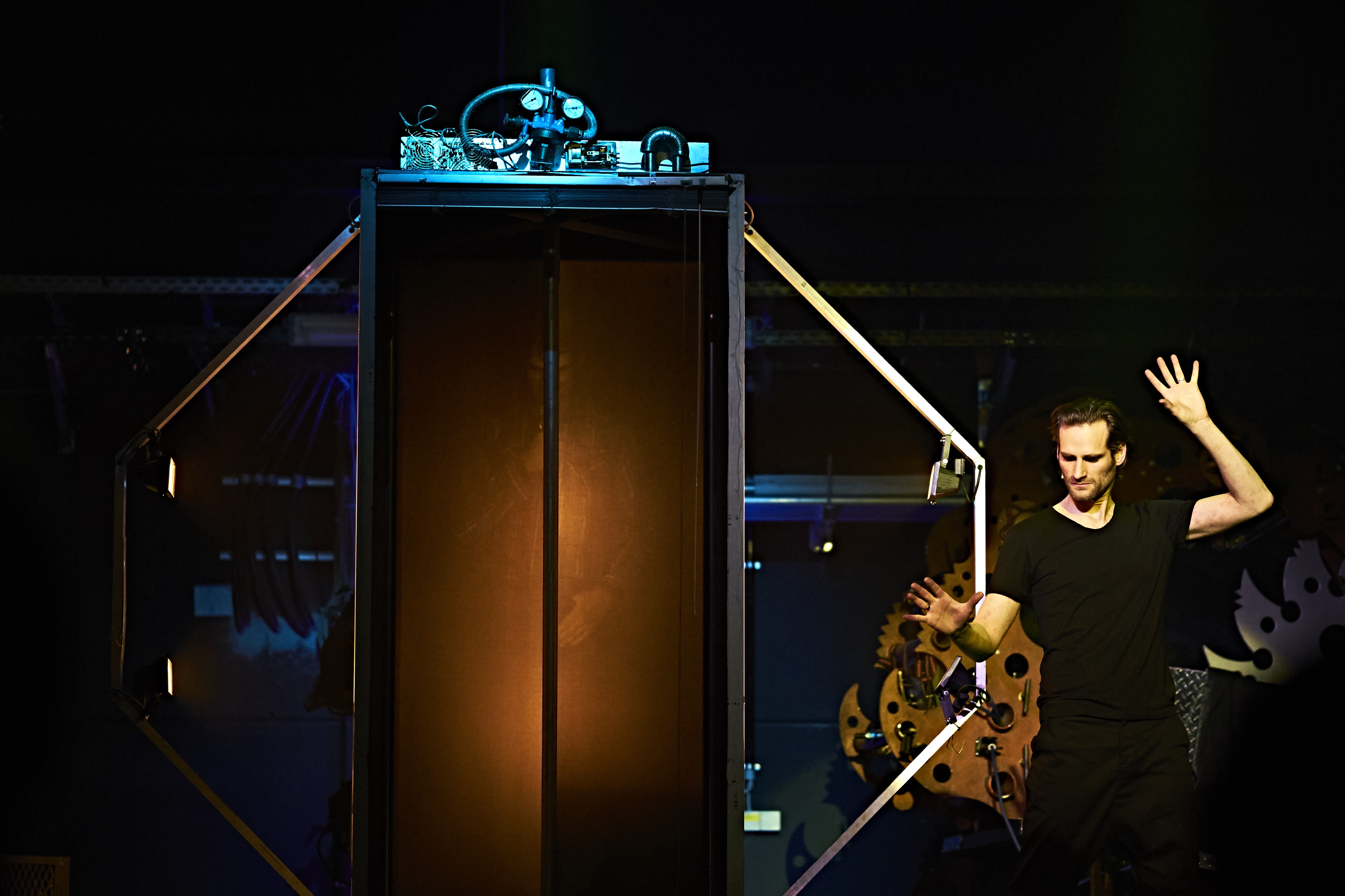 World Class Magic Shows | Germany | Stuttgart | Julius Frack