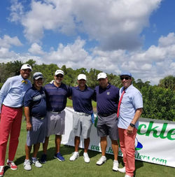 Home | Hole Hecklers Golf Entertainment