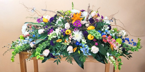 Casket Cascade | Bosque Floral Design