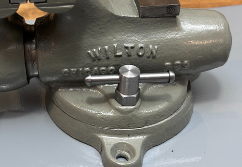 Baby Bullet Wilton Style Vise Hex Swivel Locks | Old Vises