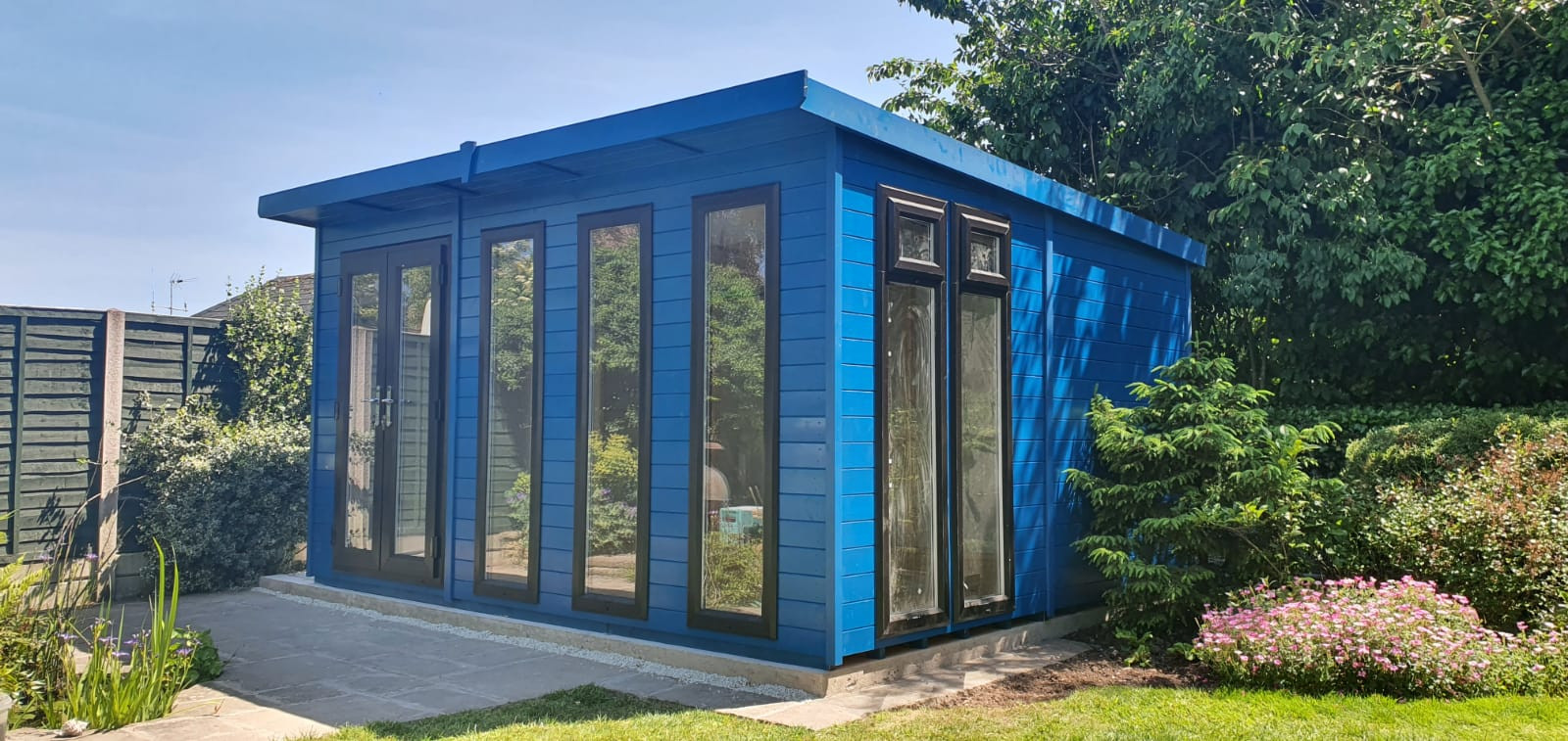 Roundpeg - Bespoke Outdoor Buildings | Burton on Trent