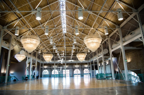 Utah State Fairgrounds Grand Building | Wedding Street Cart