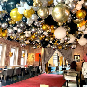 balloon ceiling decoration