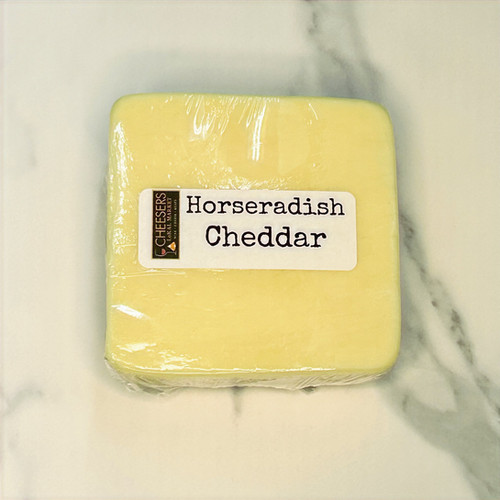 Horseradish Cheddar - Maple Leaf Cheese | Cheesers LoKal Marke