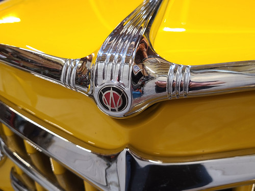 Willys Overland Emblem | Crossley's Garage