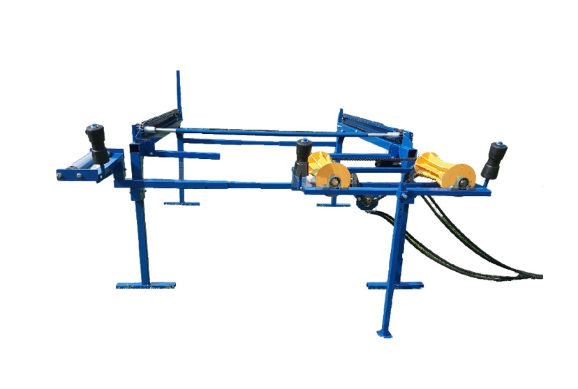RR102 - Log Table w/ Hydraulic Feed Roller and Hydraulic Chain Log ...