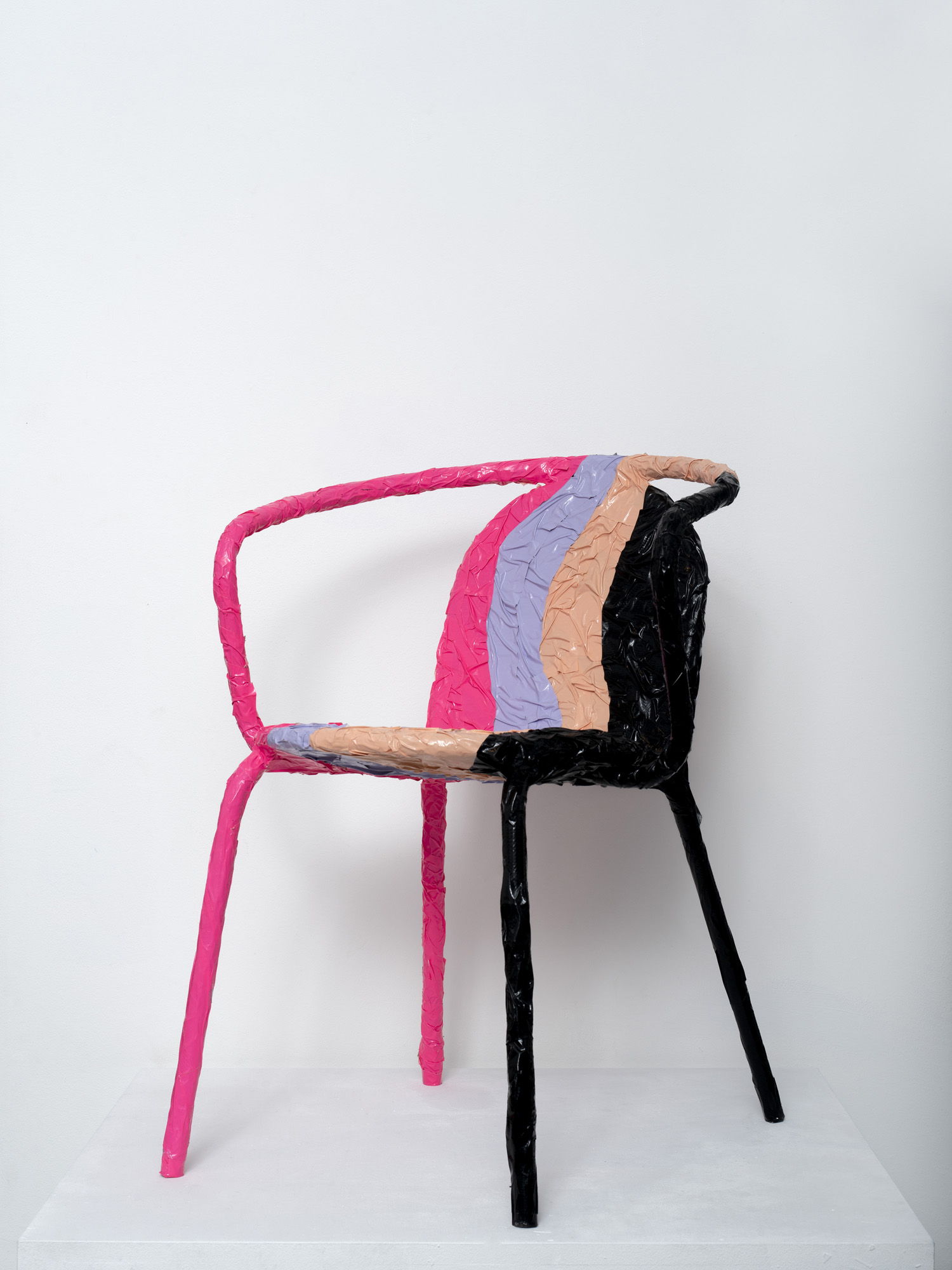 Patrick Rampelotto tape chairs | rauminhalt