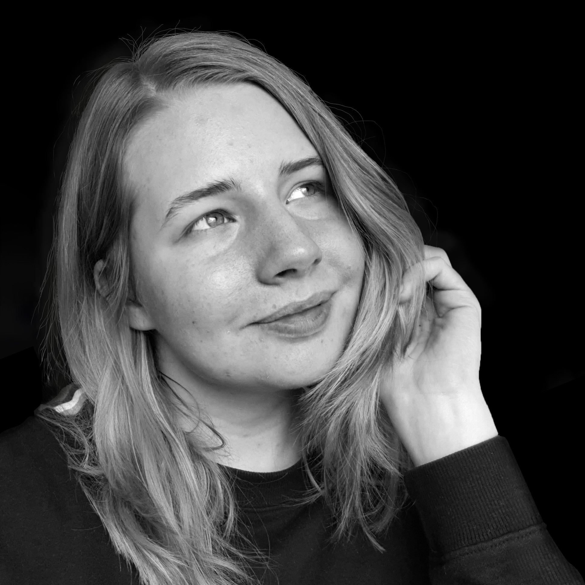 M.A.D.S. ART GALLERY | artist. | Julia Floth