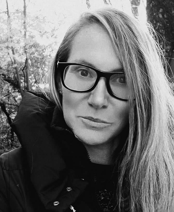 M.A.D.S. ART GALLERY | artist. | Alessandra Plet