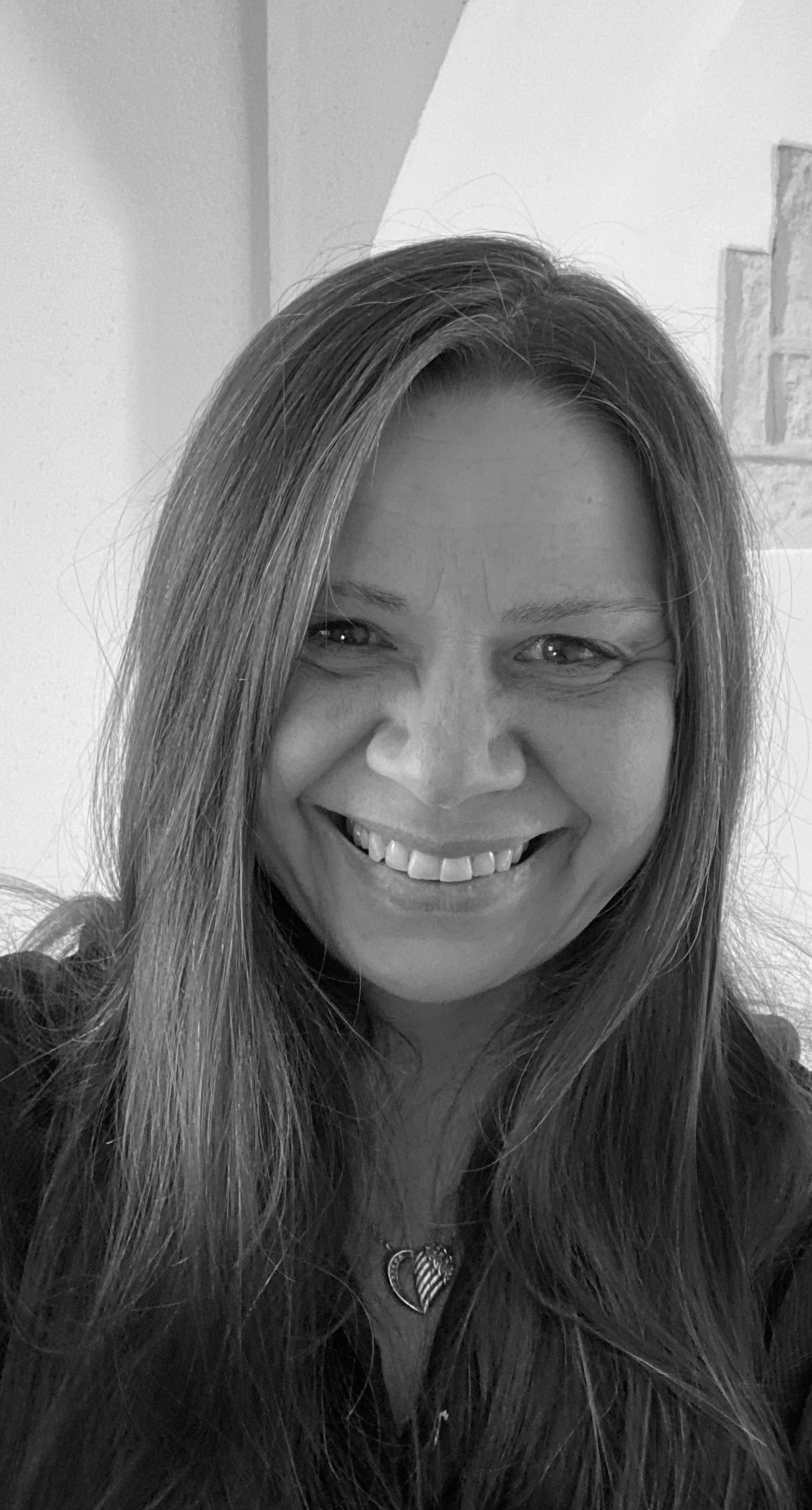 M.A.D.S. ART GALLERY | artist. | Sandra Lavall
