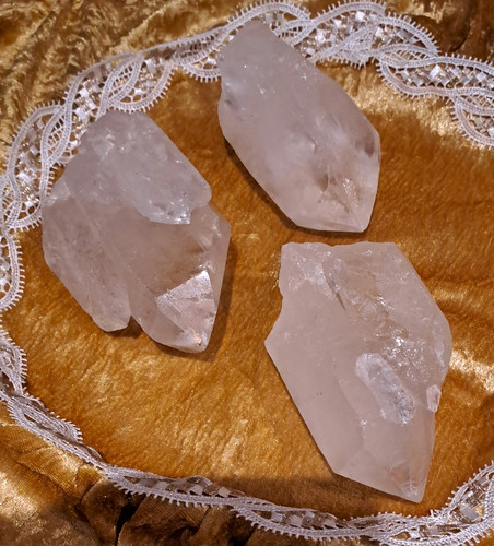 Attunement Triangulation Crystals | Reiki Tradition