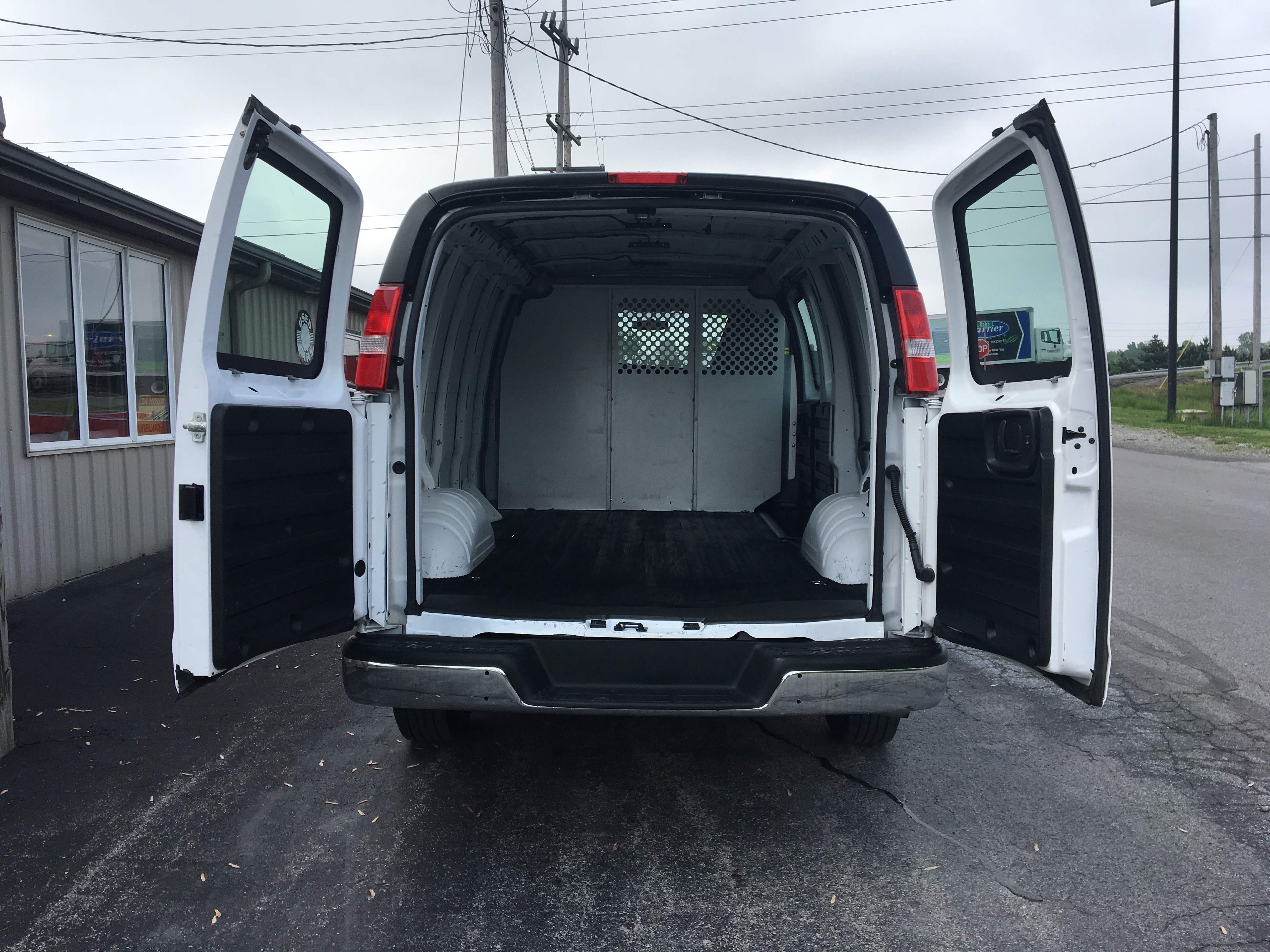 2016 GMC Savana 2500 Cargo Vn offered at Robb Ovepass Auto Sales Lima