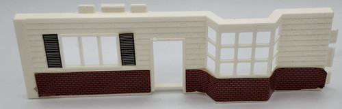 1/64 Ertl Farm Country White Single Story House Front | 64 Farm Toy Store