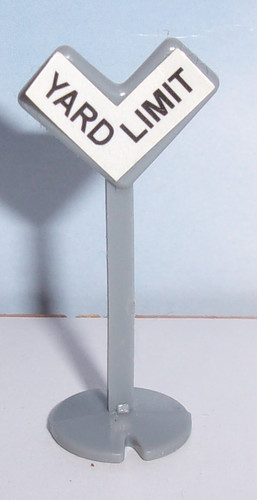 1/64 Ertl Farm Country Yard Limit Railroad Sign | 64 Farm Toy Store