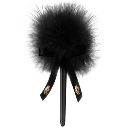 CARESSING FEATHER | Viola Murmure