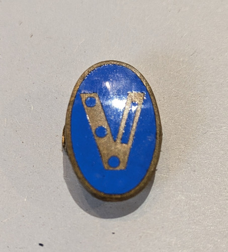 Churchill V victory pin - WWII era pin | Sarah's Attic