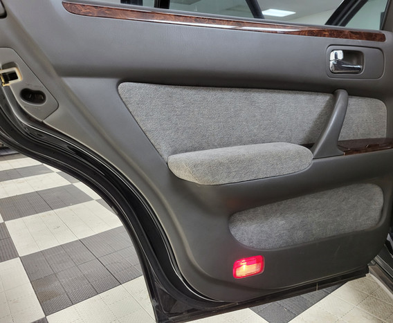 1998 Nissan Cima Turbo Blue-Black | Nomad