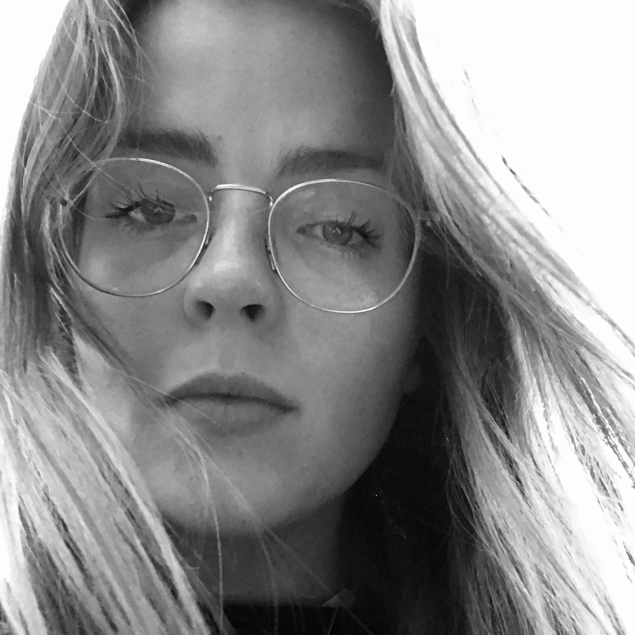 Holly Singlehurst | wave 3 | summer 2020 | iamb ~ poetry seen and heard