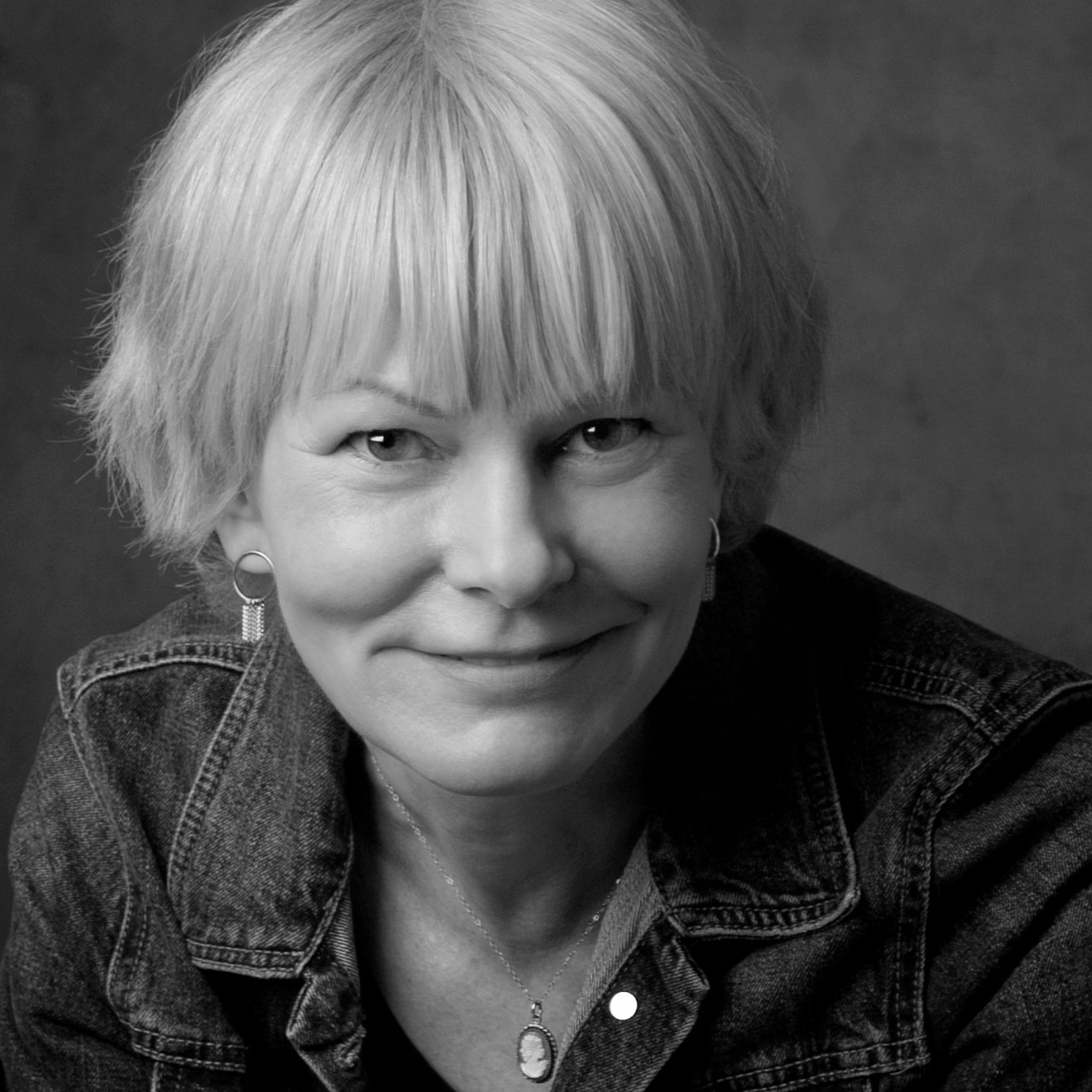 Catherine Graham | wave 9 | iamb ~ poetry seen and heard