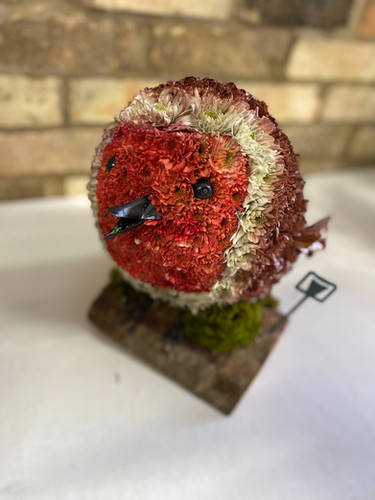 Bespoke Robin tribute | Courtyard Creations