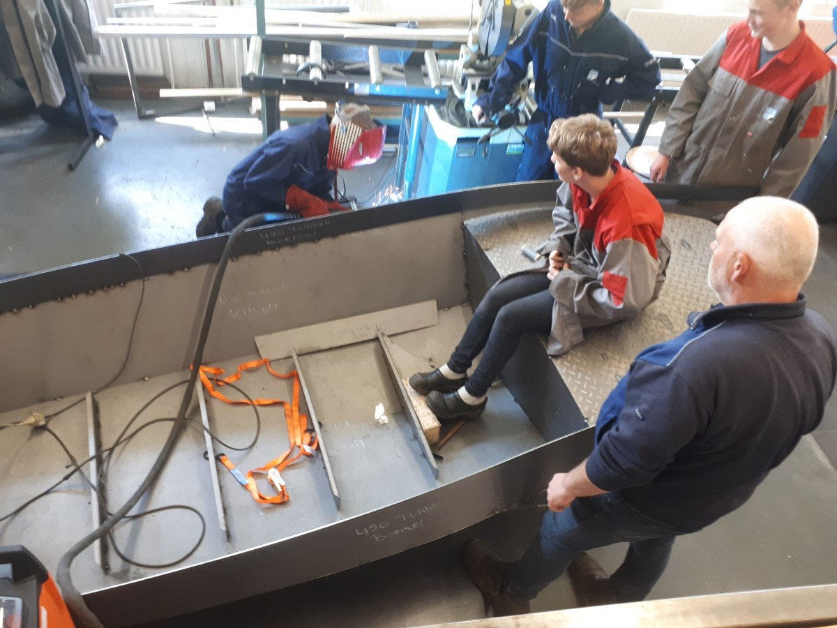 Boot bouwen met razend enthousiaste leerlingen PIE