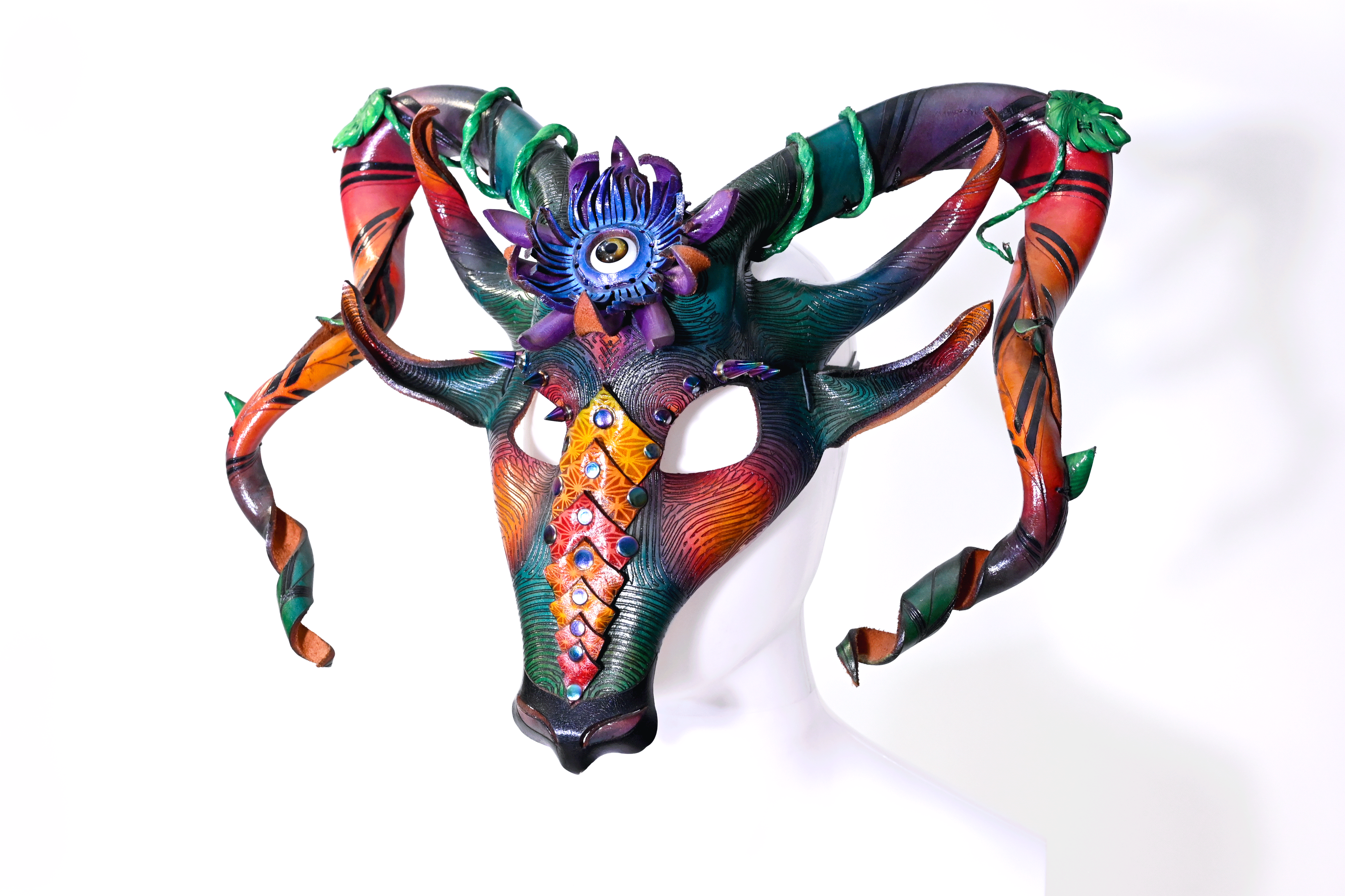 R&R x Fearn Gully Glass Collab | Rogue&Regalia